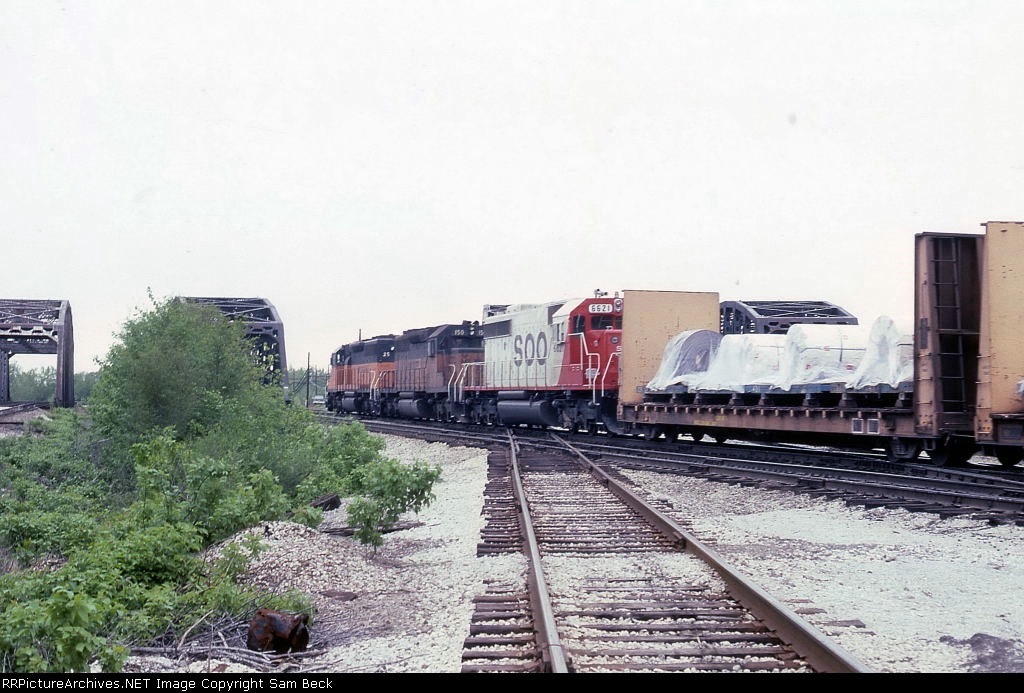 SOO 6621, MILW 150, and 25